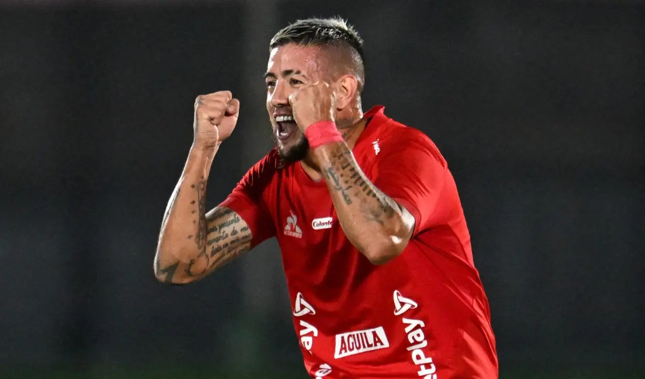 Primera decisión que tomó América tras la sanción a Rodrigo Holgado