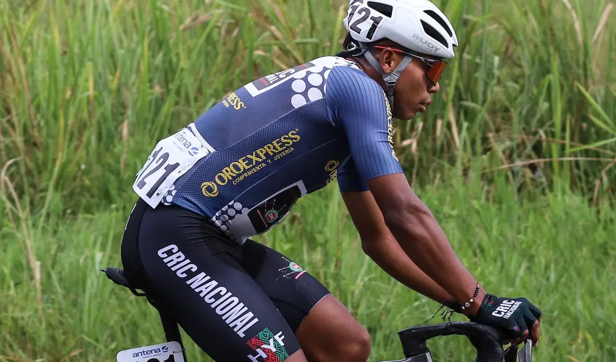 [Fotos] Sebastián Castaño se quedó con la etapa 7 del Clásico RCN 2025
